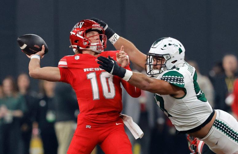 Anthony Colandrea throws 3 TD passes to lead UNLV to 38-10 victory over ...