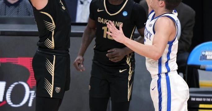 March Madness: 'There's something pure about Jack Gohlke,' Oakland's ...