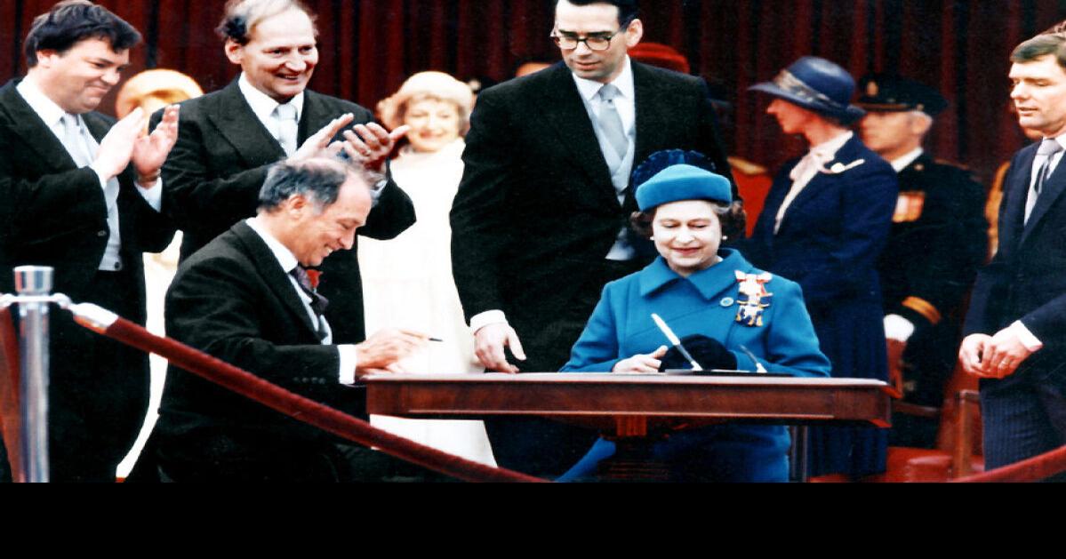 Retired Senator Michael Pitfield, influential Trudeau confidant, dead at 80