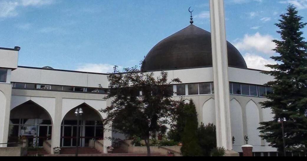 Canada’s oldest mosque opens its doors to Edmonton’s homeless as bitter ...
