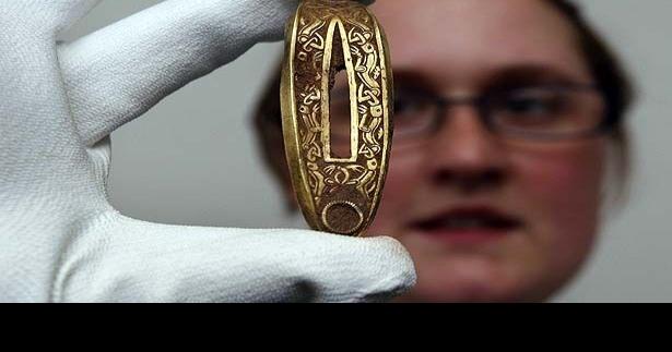 1,500-piece Anglo-Saxon treasure trove found in farmer's field