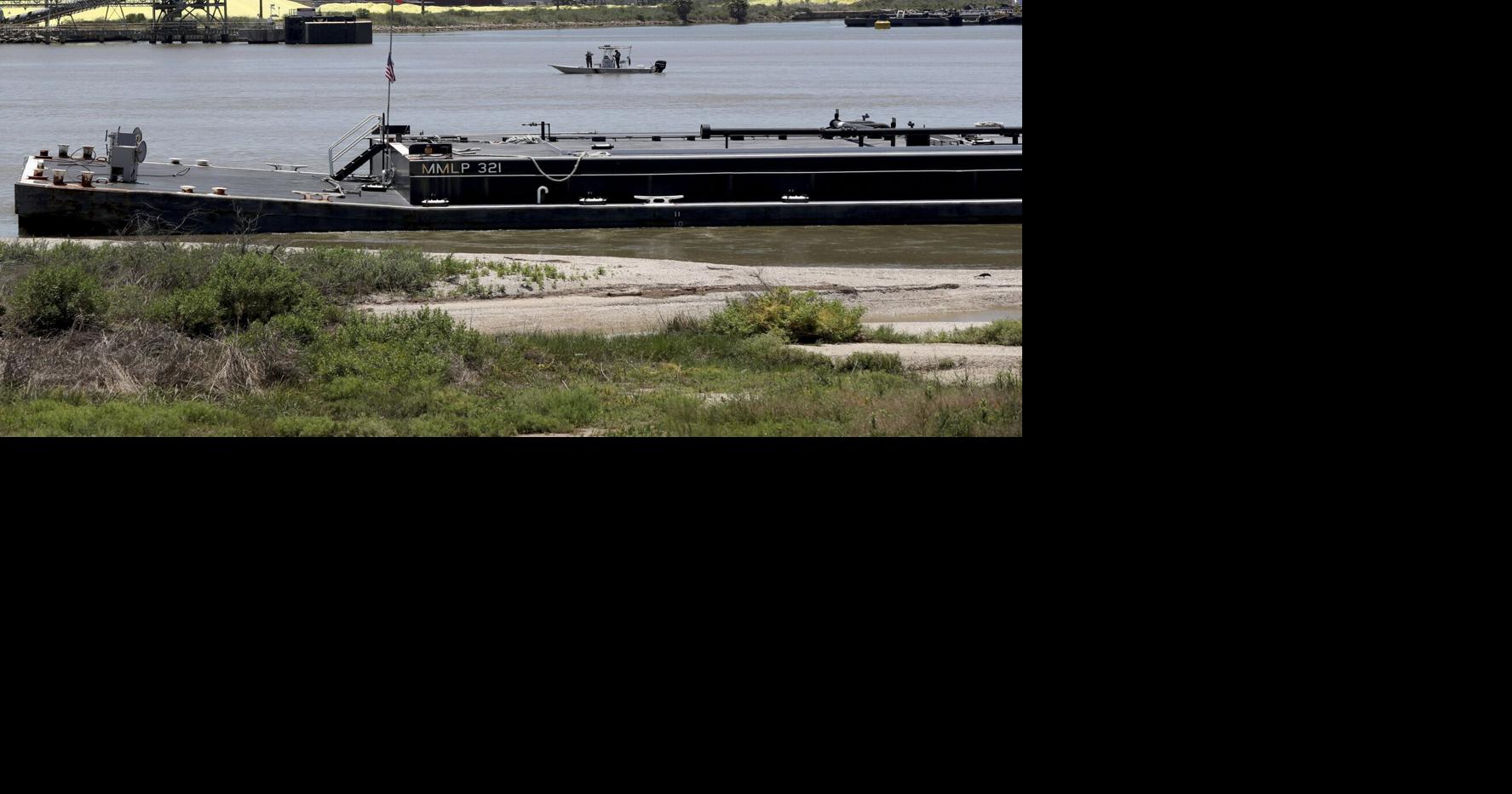 Barge hits bridge connecting Galveston and Pelican Island, causing ...