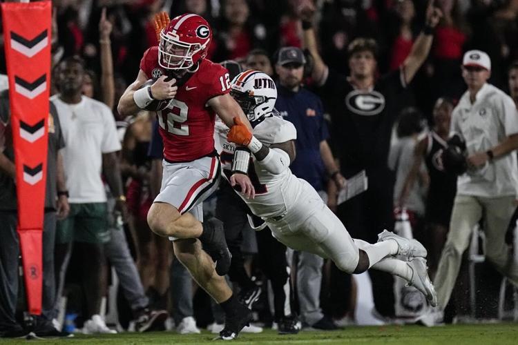 Beck throws and runs for TDs to launch new era as No. 1 Georgia rolls ...