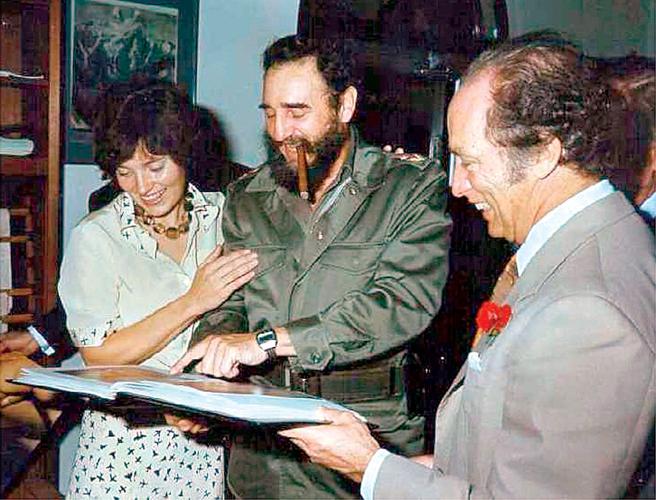 Justin Trudeau’s visit to Cuba decidedly different than father’s