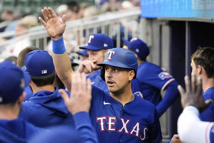 Morton throws 6 strong innings and d'Arnaud hits another homer as ...