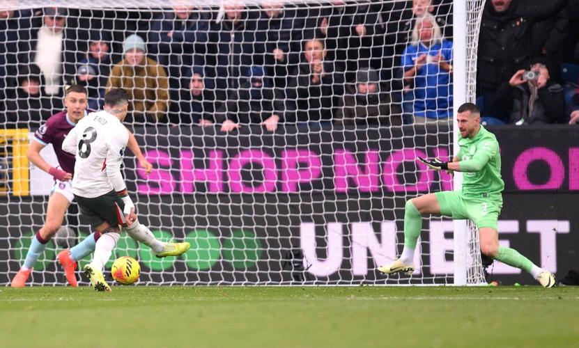 EPL scores: Liverpool and Man City lose again to boost Arsenal's ...