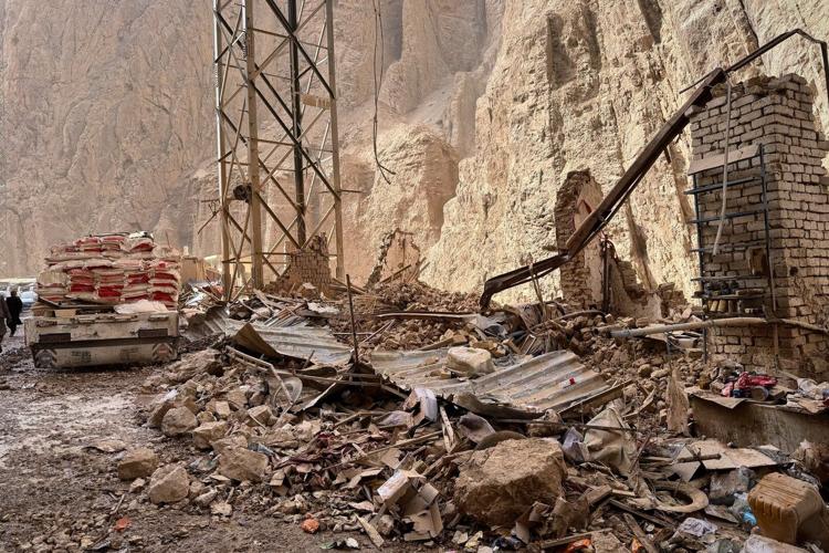 Afghanistan earthquake survivors face cold and rain amid rubble