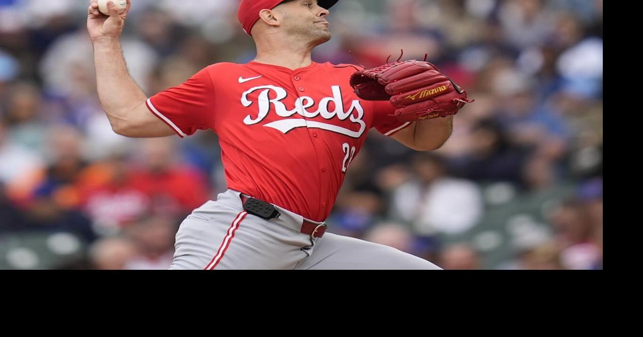 Pitcher Nick Martinez accepts $21.05 million qualifying offer to remain ...