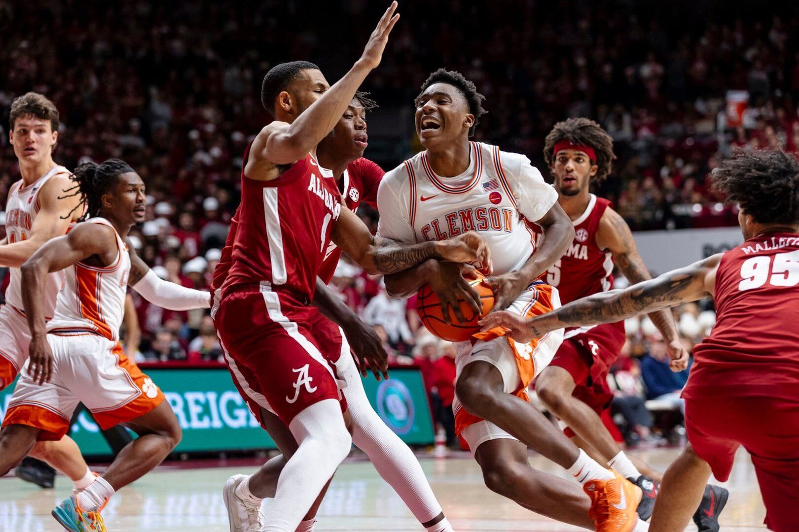 Labaron Philon scores 29 points and propels No. 12 Alabama past Clemson ...