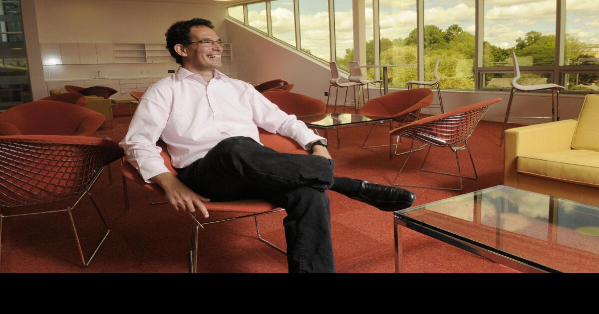 Physicist Neil Turok brings science to the masses with his book, The ...