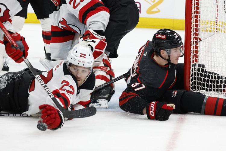 Martinook, Andersen help Hurricanes push past Devils 3-1 for 2-0 lead ...