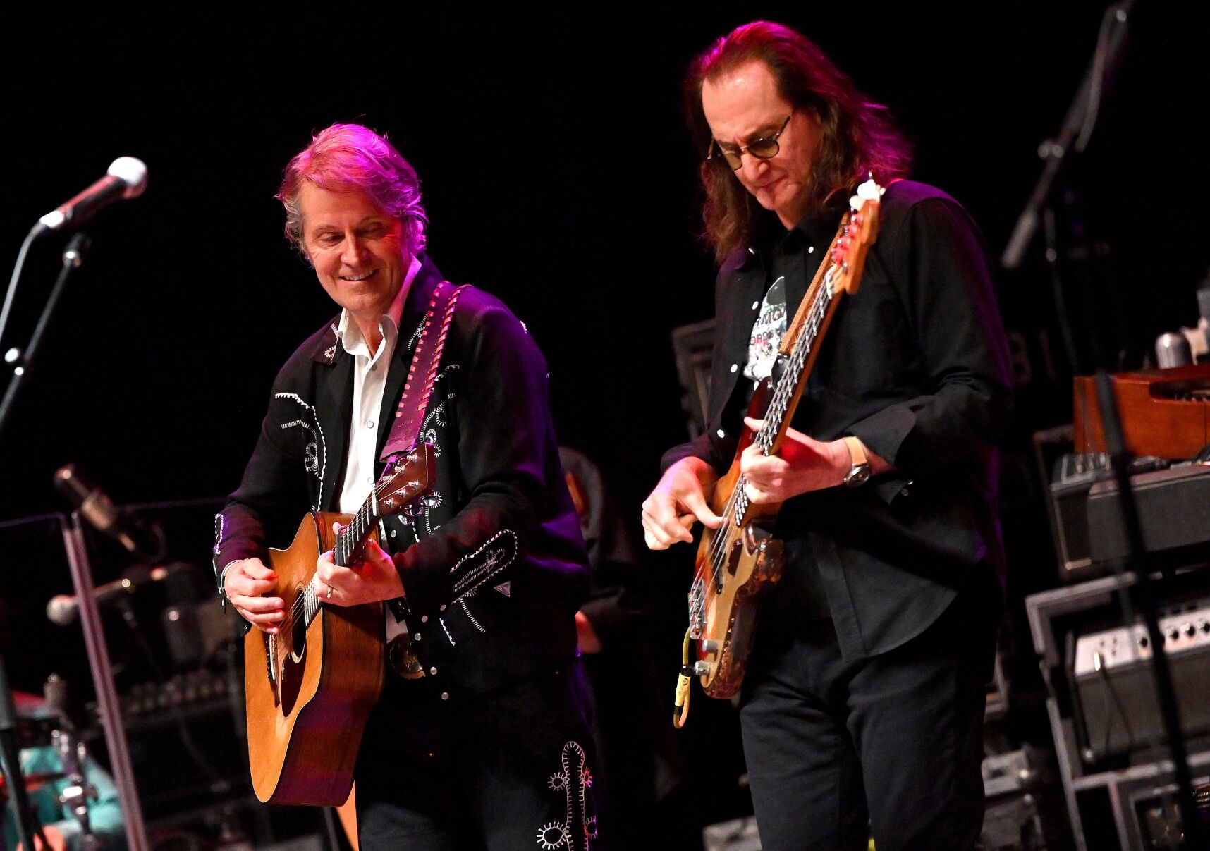Gordon Lightfoot tribute brings Geddy Lee to Massey Hall