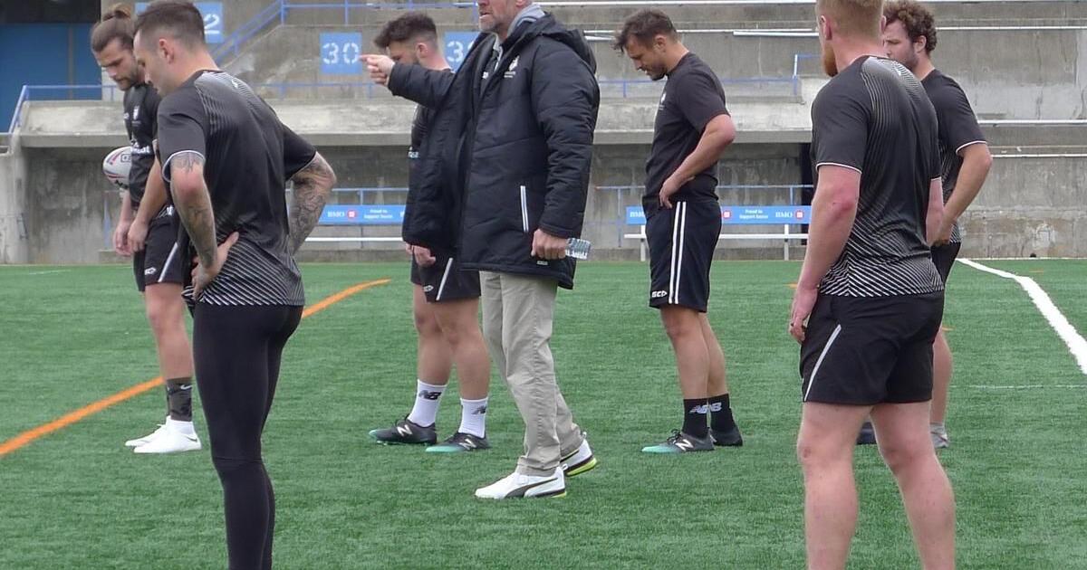 A former royal marine and boxer, Wolfpack coach has compelling back story
