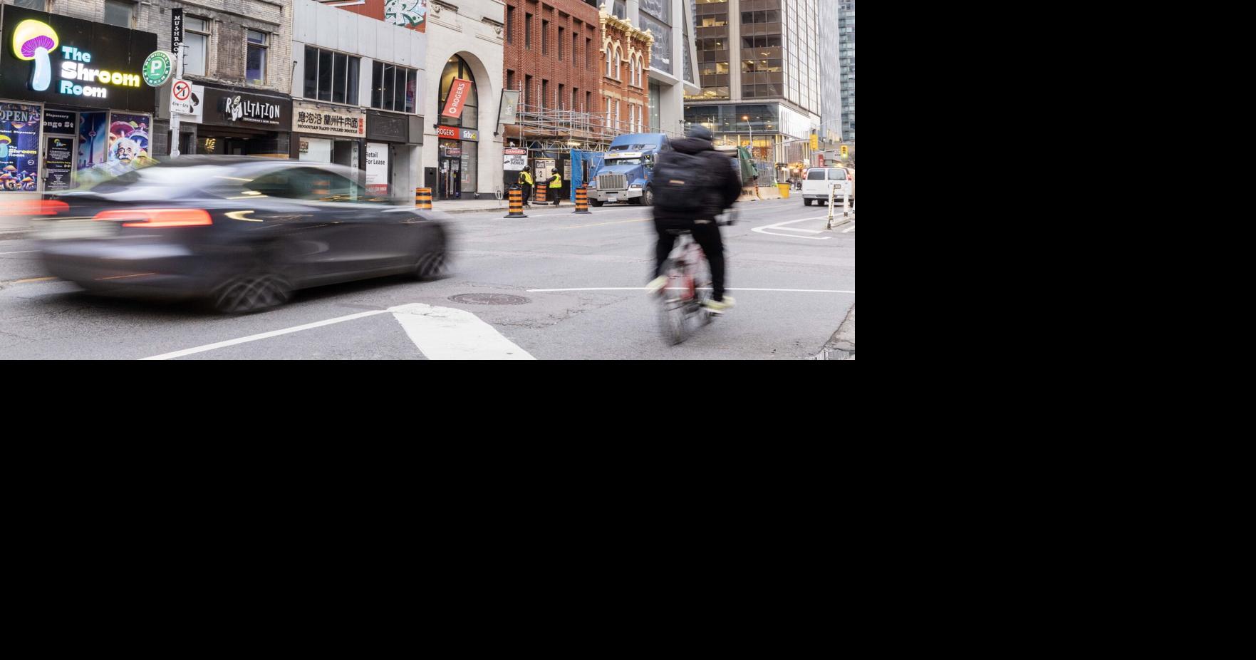 Toronto moves speeding, red-light ticket disputes online