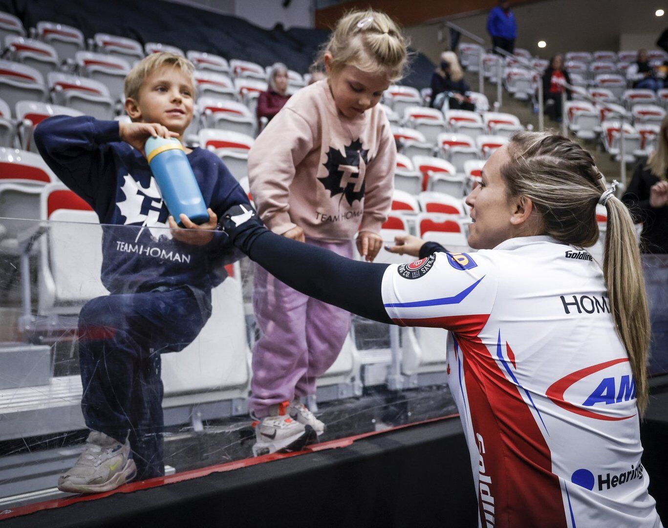 Rachel Homan, Kerri Einarson and Kaitlyn Lawes all 2-0 at Canadian ...