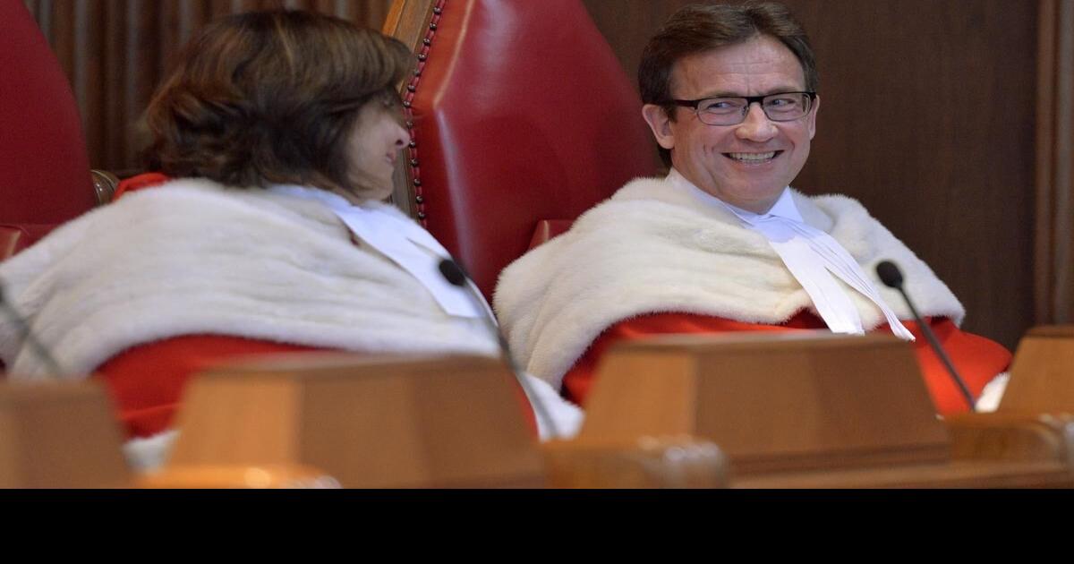 ‘Dignity and wisdom’: Chief justice praises Supreme Court Justice ...
