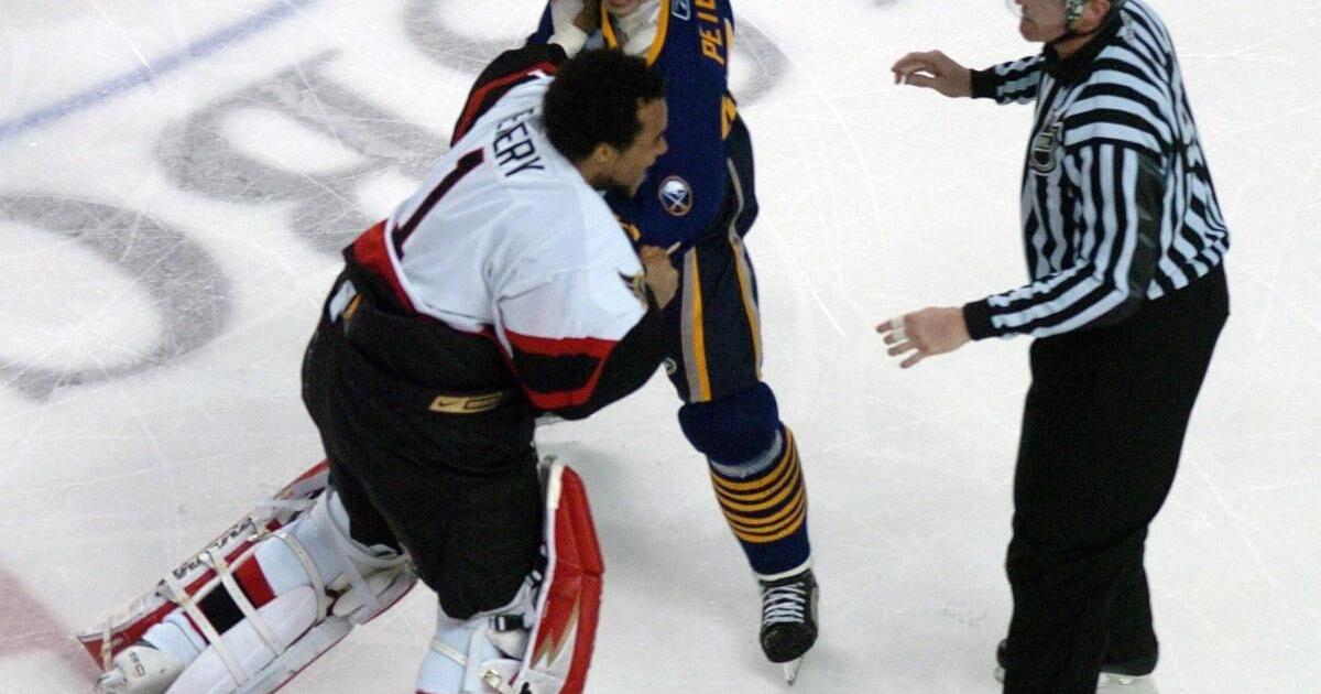 ‘I was chopped liver.’ Martin Biron recalls his goalie fight with Ray Emery