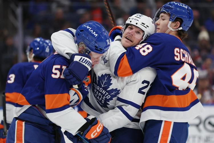 Schaefer scores 2nd goal of game in OT to give Islanders 4-3 win over ...