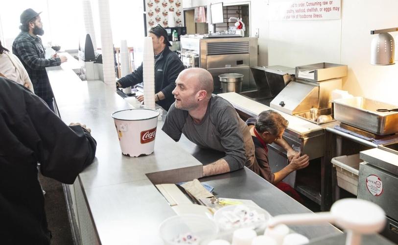 Founder of Chicago beef shop that inspired ‘The Bear’ dies at 69