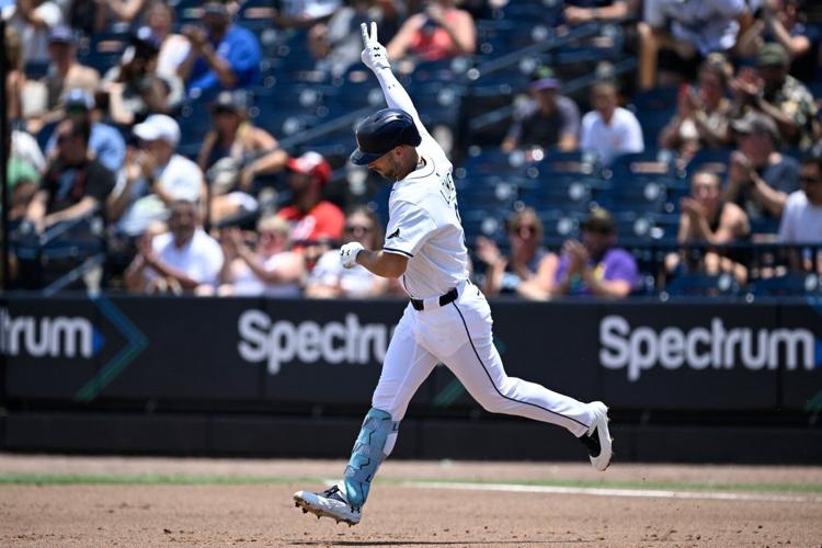 Rays rout Blue Jays 13-0 behind Lowe, Pepiot for 5-game winning streak