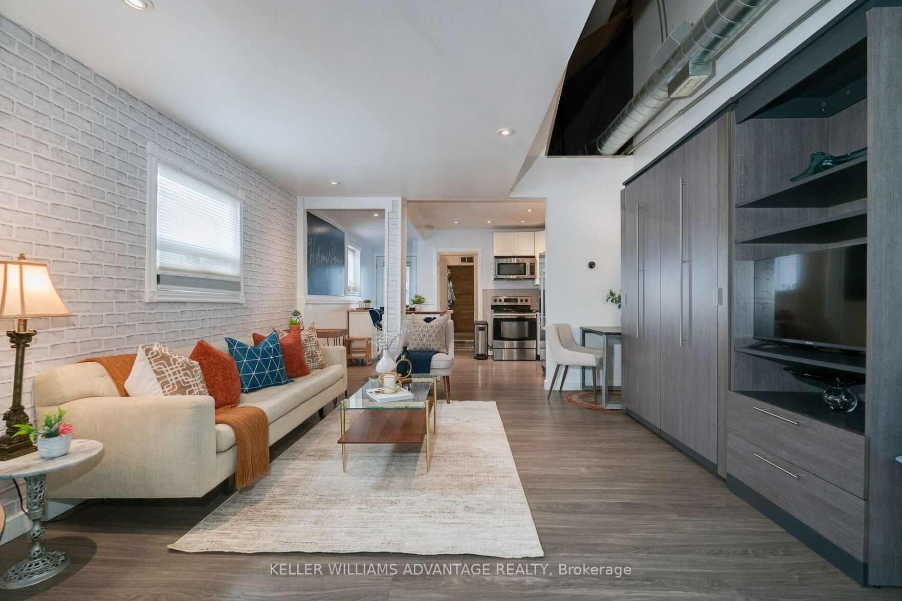 This Toronto bungaloft is up for $679,000. Will it sell?