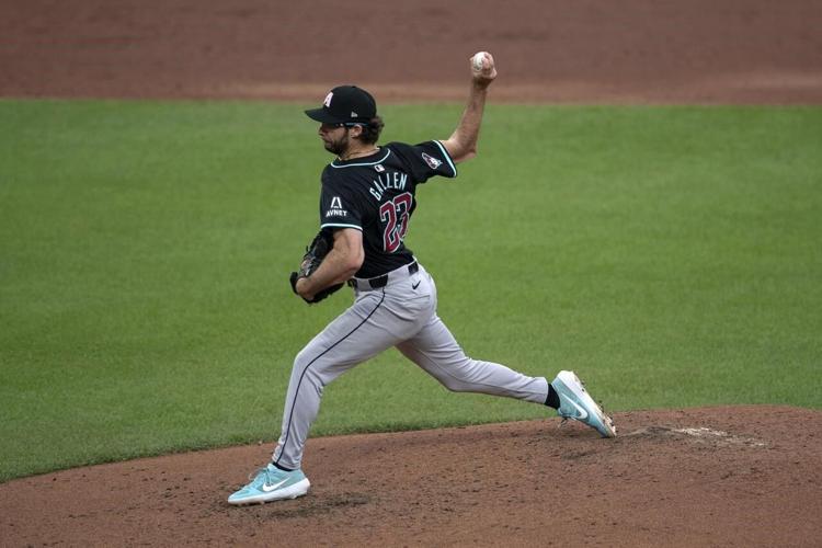 Diamondbacks avoid a sweep with a 9-2 victory on an unusually sloppy ...