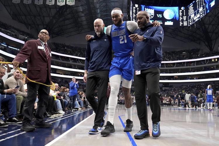 Daniel Gafford out at least two weeks with sprained knee as injuries ...