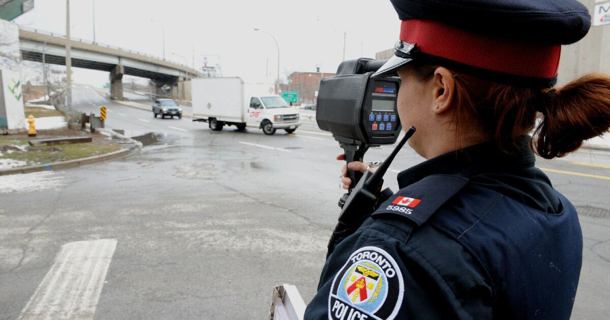 Toronto police traffic charges ‘significantly’ lower in 2013