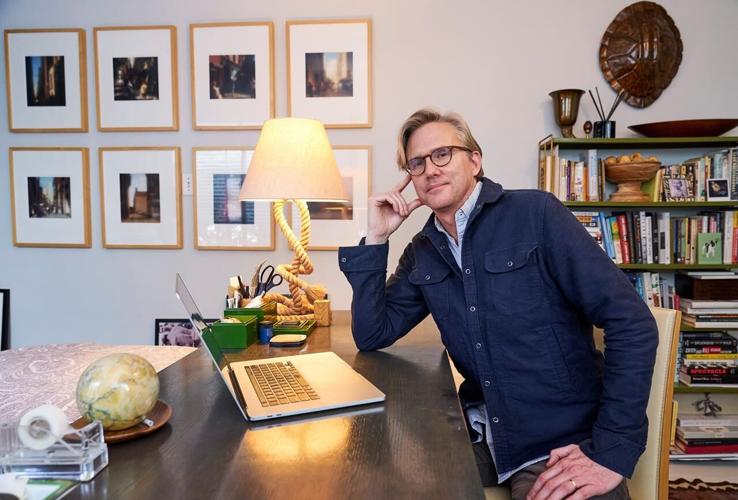 Pre-taped SAG Awards go for spirit of live ceremonies past