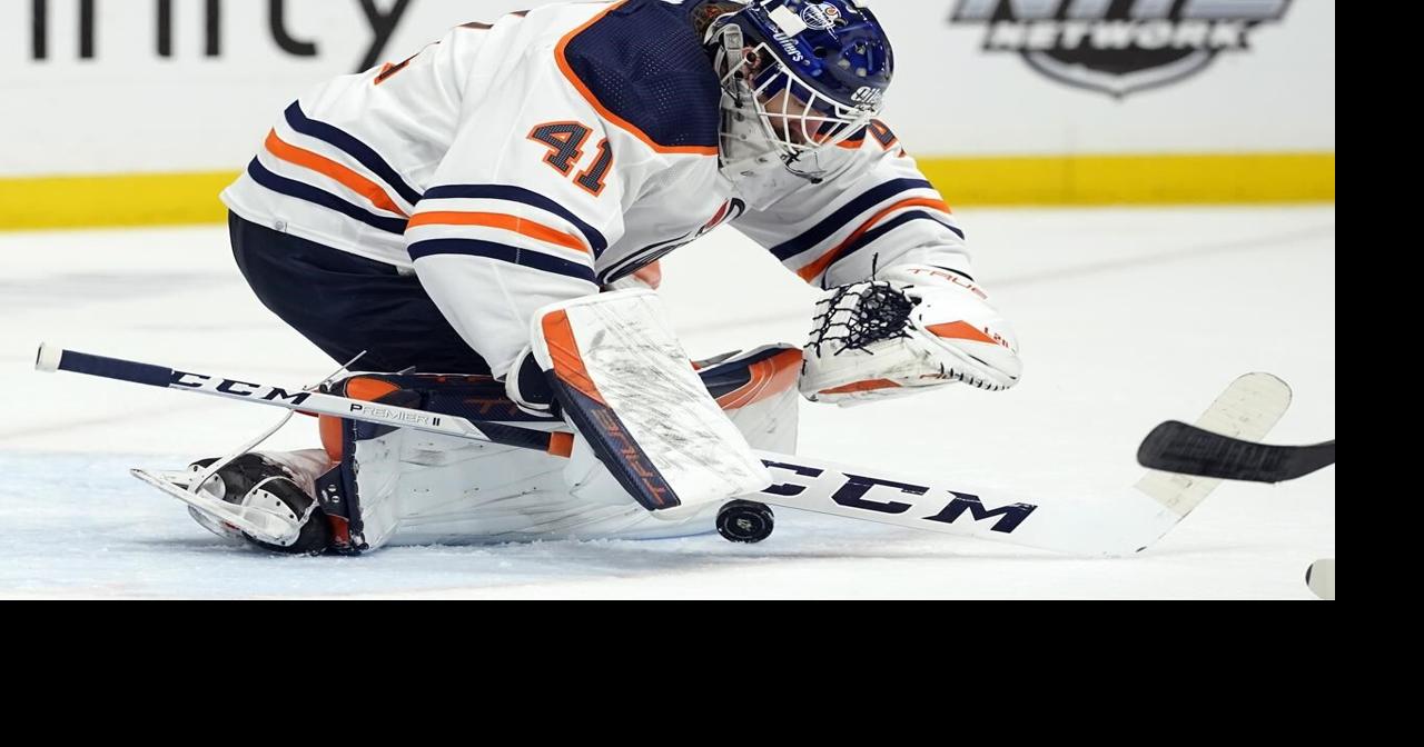 Oilers goaltender Mike Smith among NHL’s three stars of the week