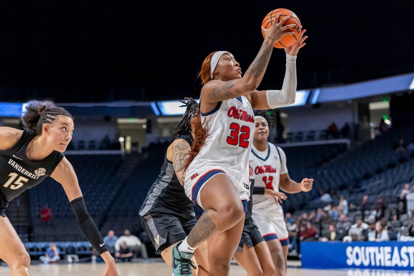 Cotie McMahon scores 27 and No. 17 Mississippi women hold off No. 5 ...
