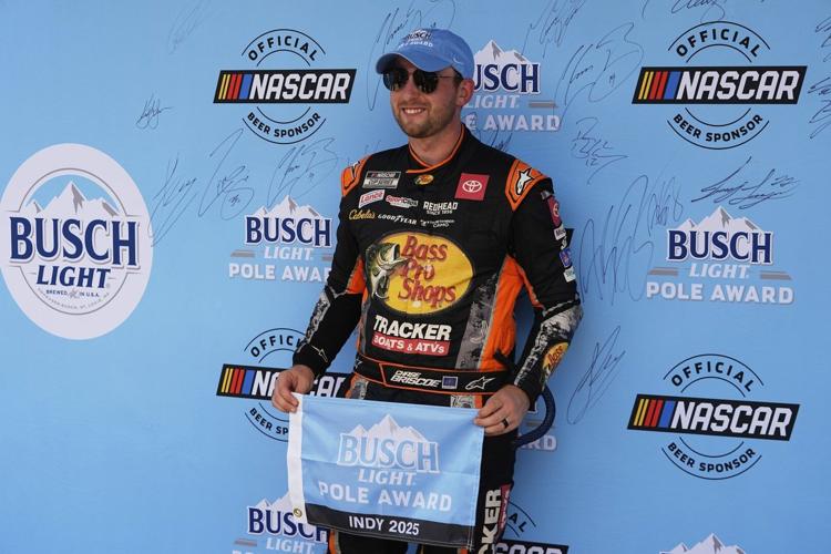 Chase Briscoe in a familiar spot in Iowa after claiming 6th pole ...