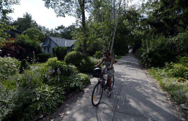 Want to rent on Toronto Islands? Get ready to schmooze