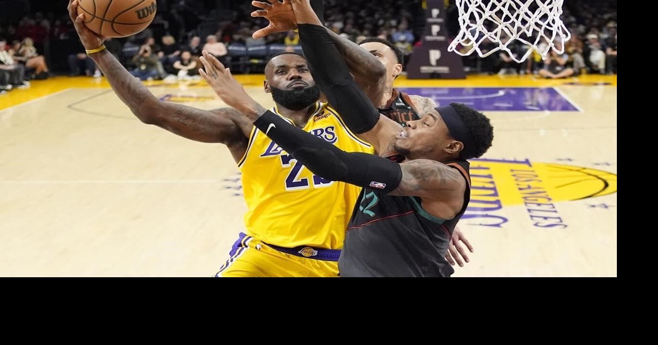 LeBron James reaches 40,000 points to extend his NBA career scoring record