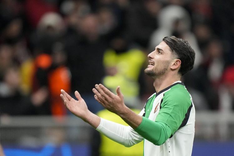 Feyenoord knocks AC Milan out of Champions League and Bayern advances ...