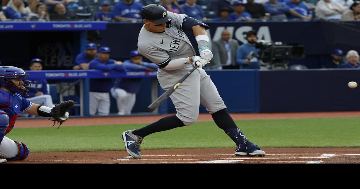 Aaron Judge Glance Vs Jays Brings Sign Stealing Speculation