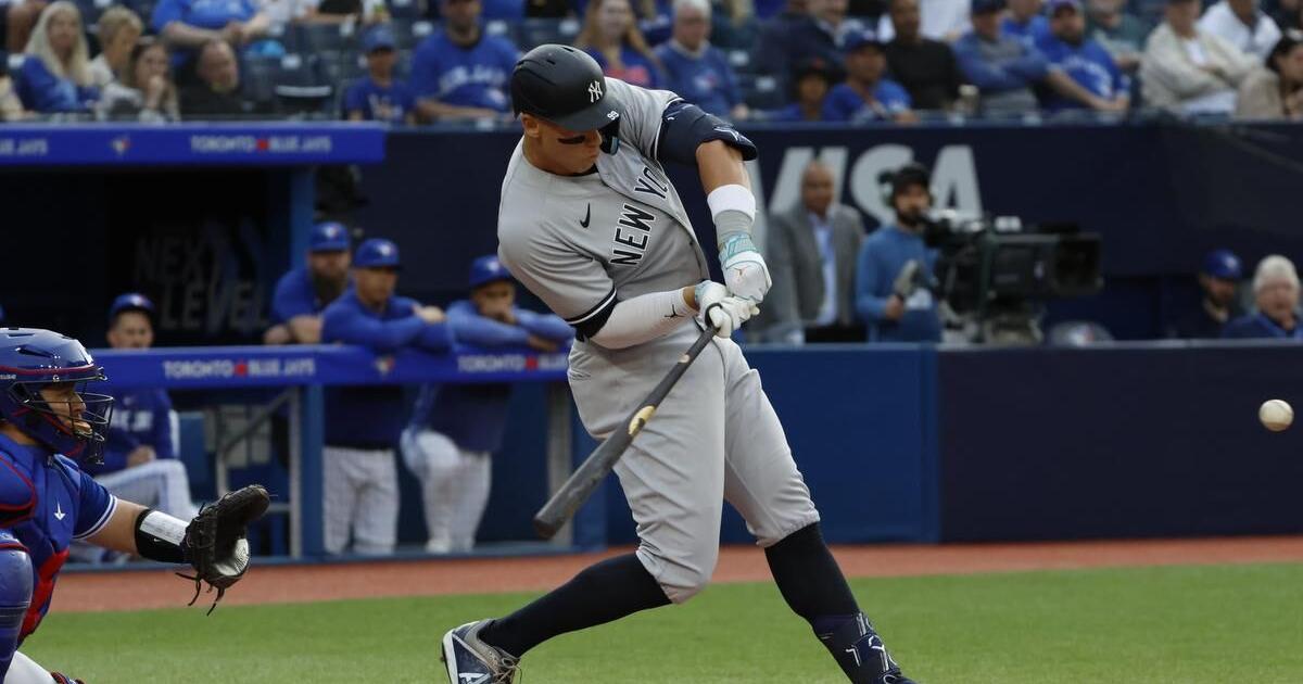Aaron Judge Glance Vs Jays Brings Sign Stealing Speculation