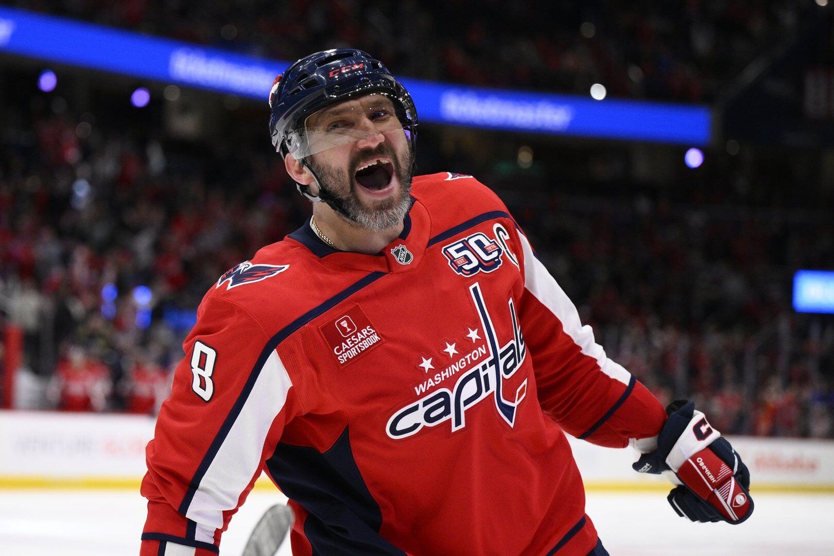 Alex Ovechkin gets 888th career goal to move 7 away from breaking Wayne ...