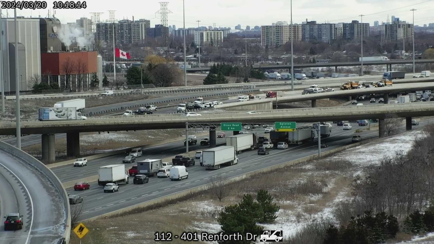 Multi-vehicle collision on Highway 401 ramp in Etobicoke