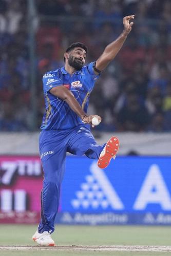 Boult and Sharma shine for Mumbai in massive 7-wicket victory over ...