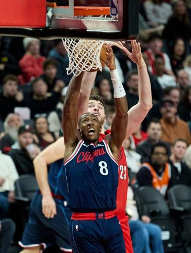 James Harden and Brook Lopez lead Clippers to third straight win