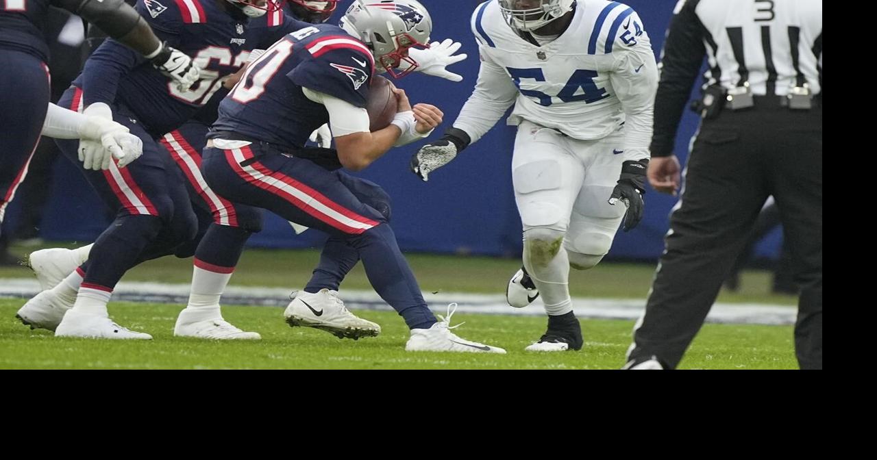 Defensive makeover puts Colts in position to make playoff push