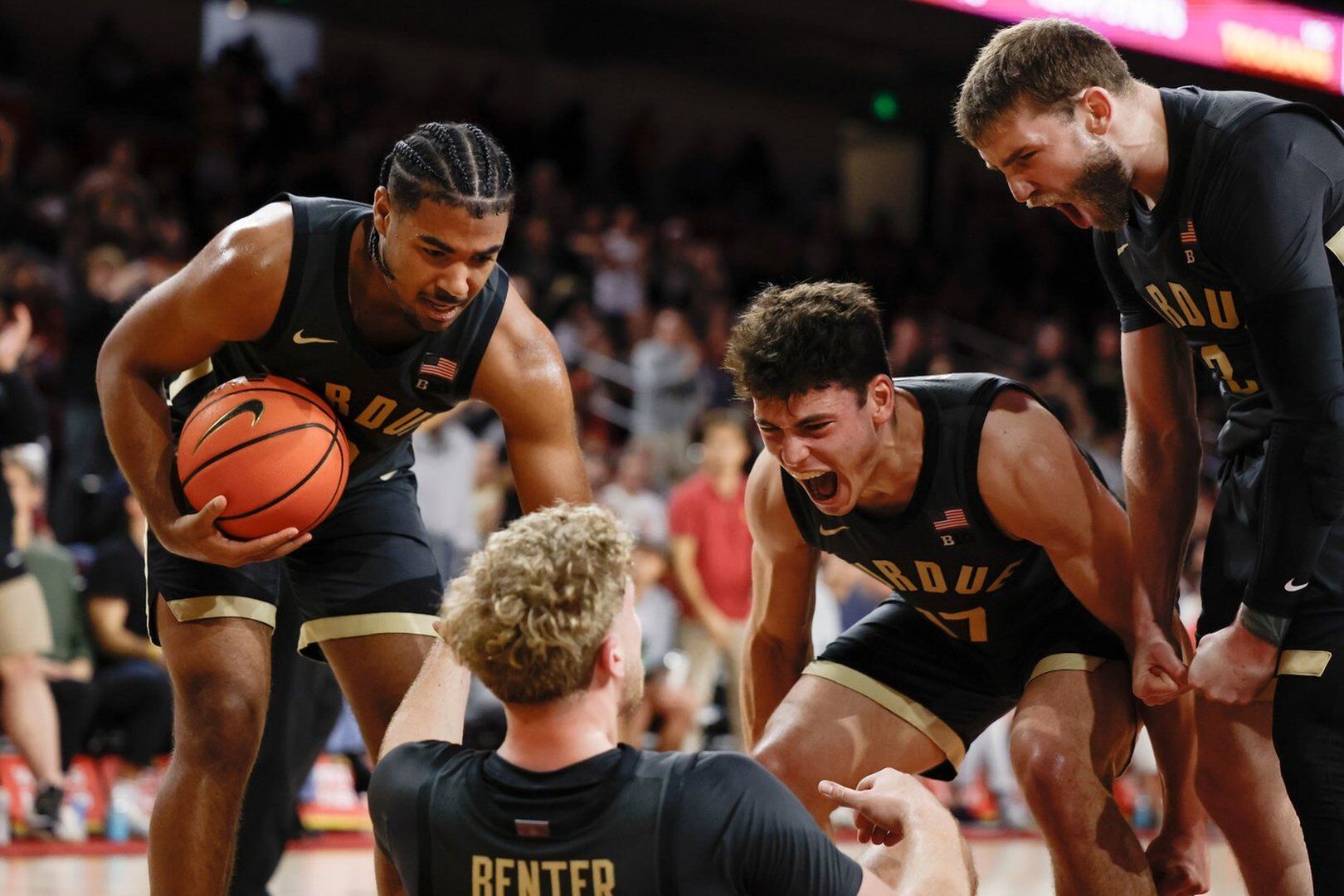 Purdue fans create home atmosphere in Boilermakers' first visit to Los ...