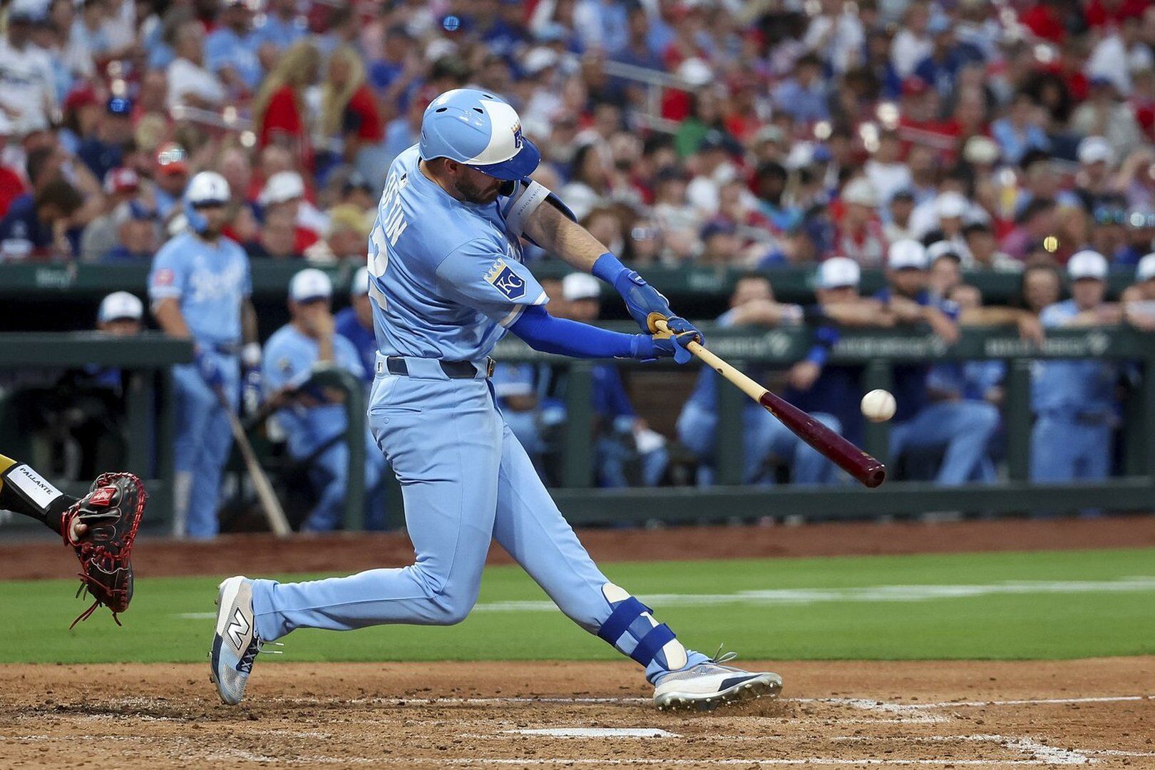 6 run 5th inning rally helps Royals beat Cardinals 10-7 in Jac ...
