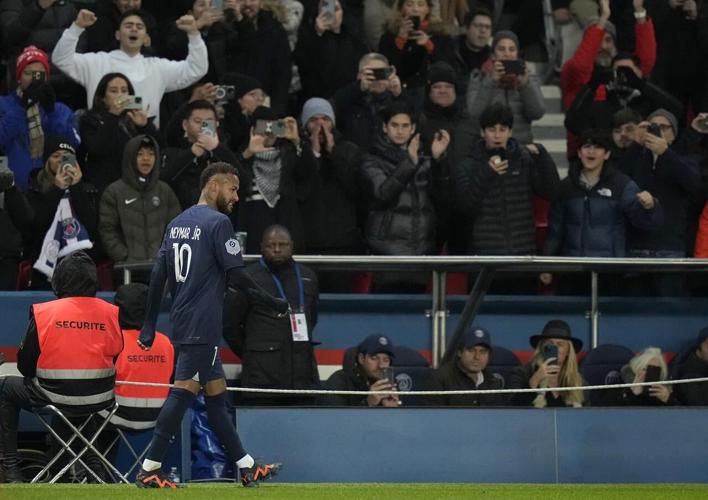 Neymar sent off for PSG after dive in 1st game since WCup