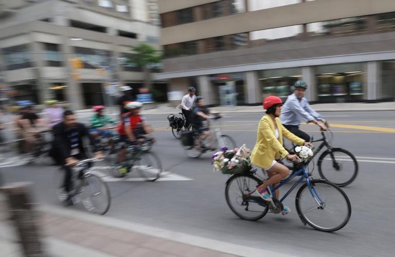 Olivia Chow rides her bike to her first day as Toronto’s mayor