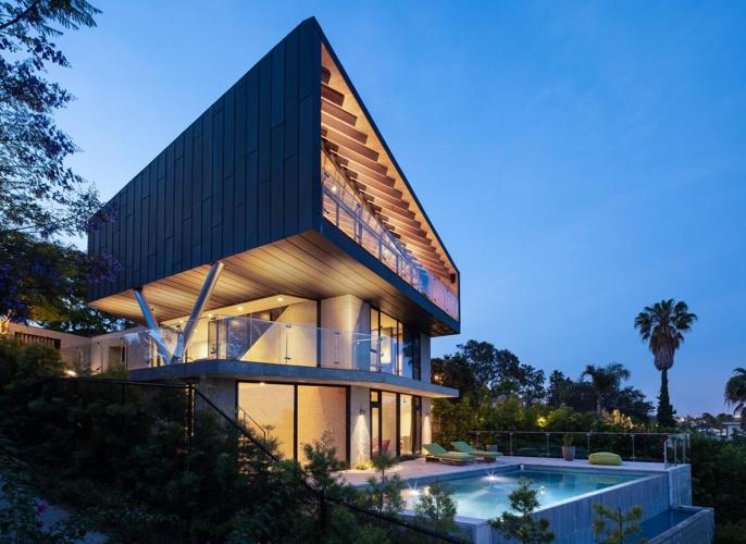When a star architect brings his work home