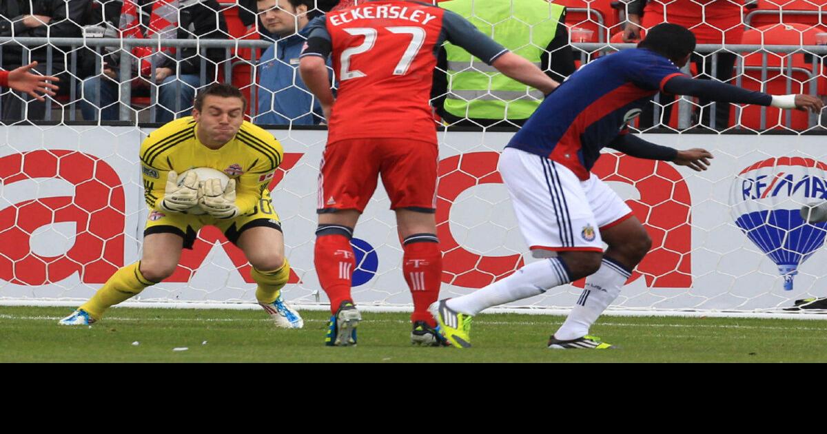 Former TFC keeper Milos Kocic opens Toronto academy