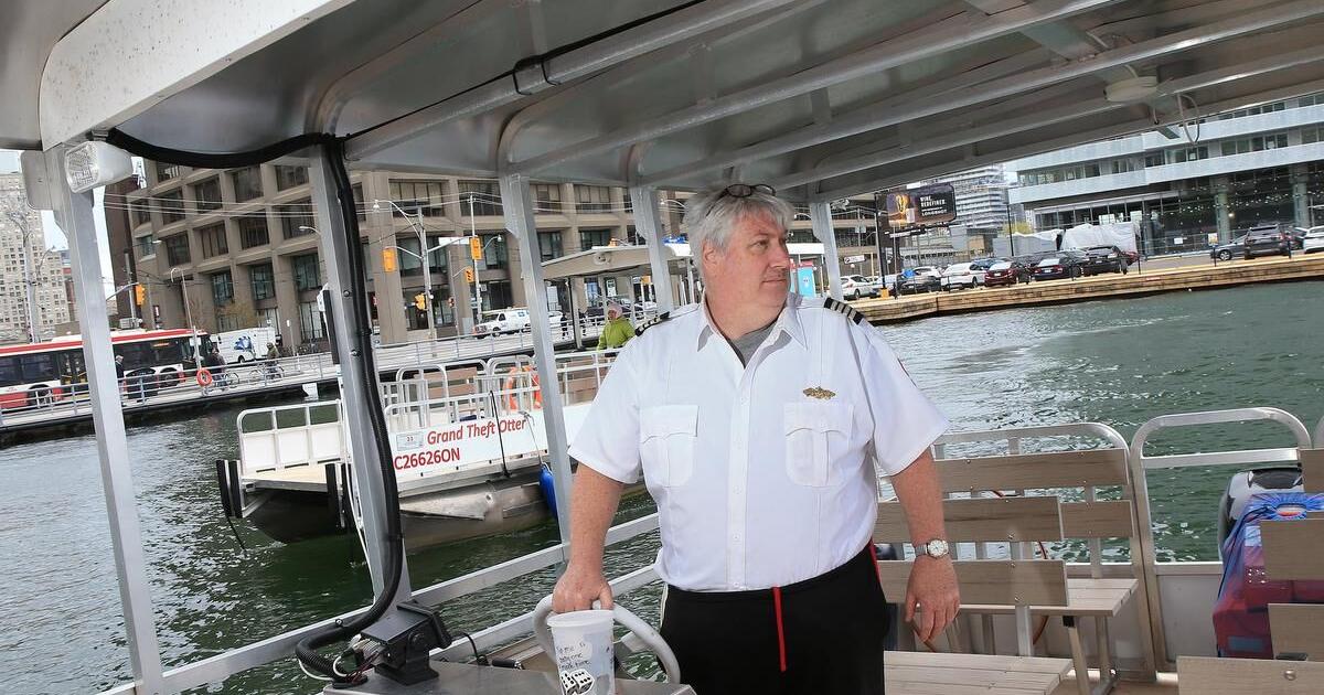 Toronto water taxi company wants to run a ferry from Humber Bay Shores ...