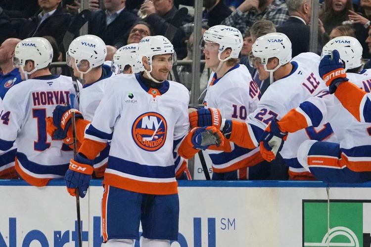 Islanders' Carson Soucy scores against his former team in 2-1 victory ...